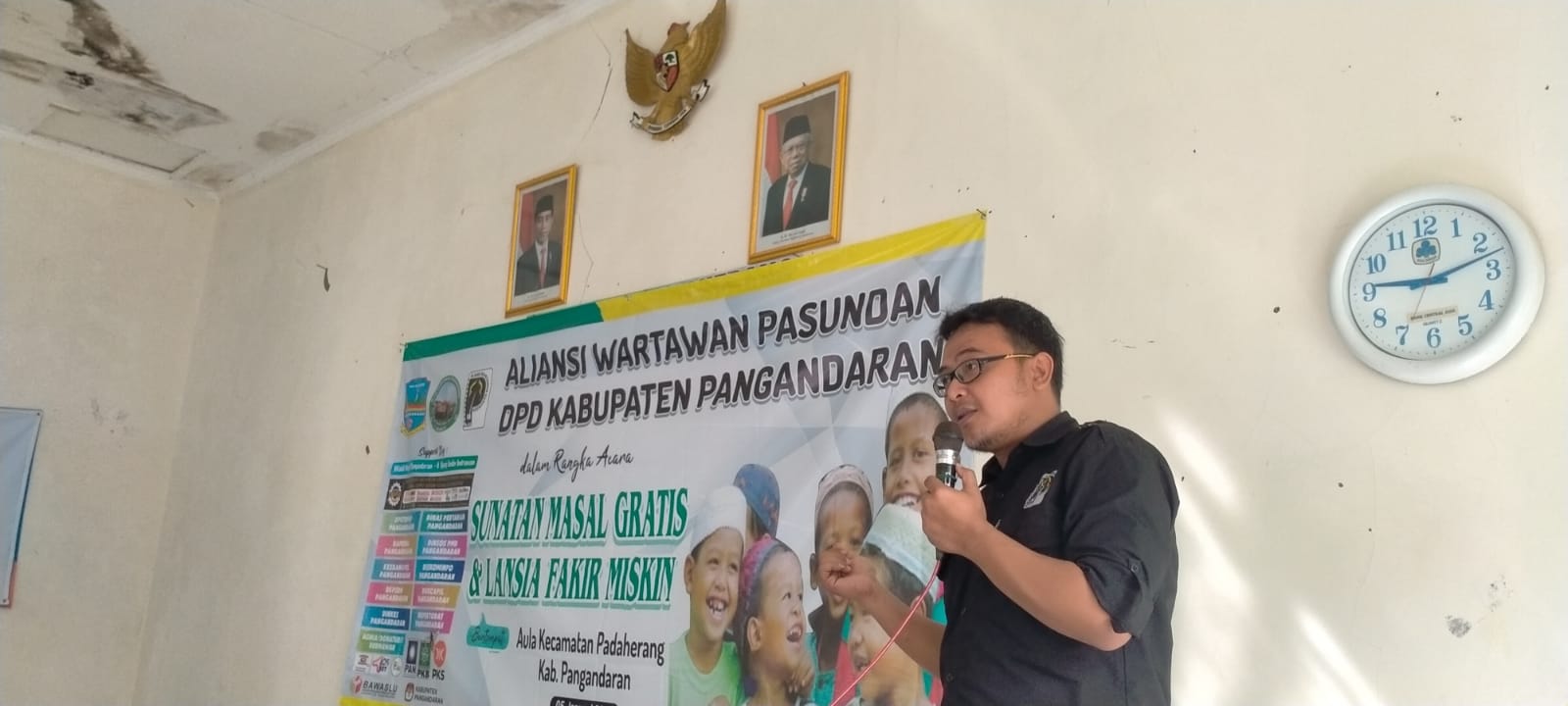Sunatan Massal dan Santunan Terhadap Lansia Digelar DPD AWP Kab ... Sunatan Massal dan Santunan Terhadap Lansia Digelar DPD AWP Kab ...